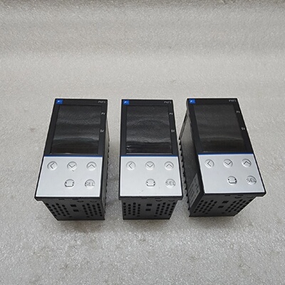 FUJI ELECTRIC PXF5AER2FV100P TEMPERATURE CONTROLLER 100240VA