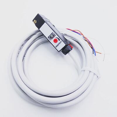 Balluff BOS 15KSE102 1030VDC Optosensor unused