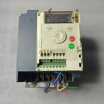 施耐德变频器，ATV12HU15M2，1.5kW-2HP，V~议价