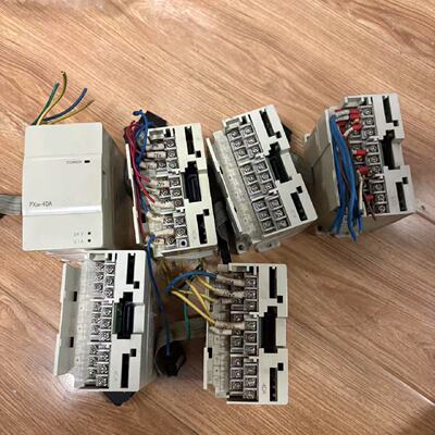 FX2N4DA二手拆机三菱plc模块实物图拍摄正品功能包好--议价商品
