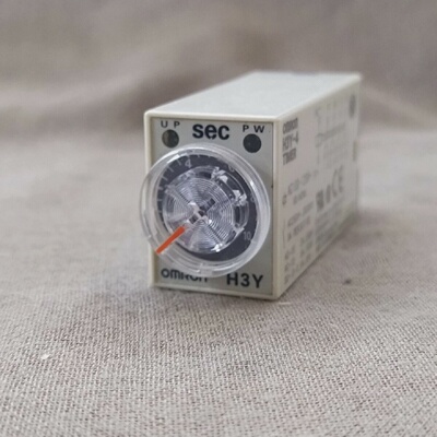 Omron H3Y4 Einschaltverzgerung Timer 10S 100120 VAC Timer SE