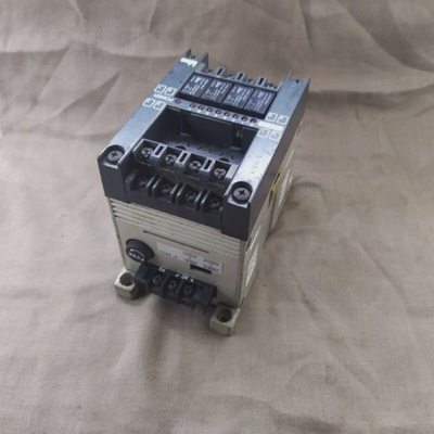 Idec PFA1T081 Ausgangsmodul Relaisausgang 8 Punkt SPS 100120