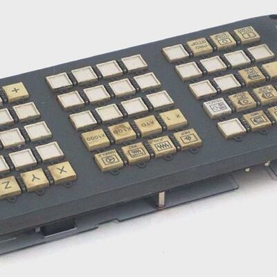 Usado FANUC A02B0303C231 Panel de Operador A20B80020260