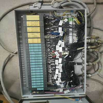 西门子PLCET200S，标价就是卖价--议价商品