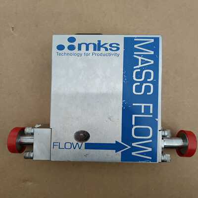 MKS 流量计 1579A00412LD1BK,数量有3个，~议价
