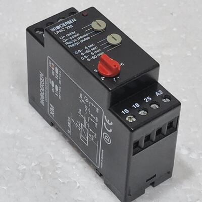 Brodersen UNIC XM D2 Multi Function Timer Relay 0.660 min DP