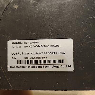 询-变频器RoboTechk400W变频器220V