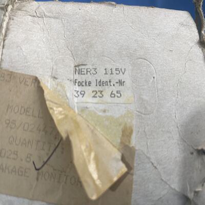 议价SCHARCO ELEKTRONLK时间安全继电器NER3 115V延时继电器39236