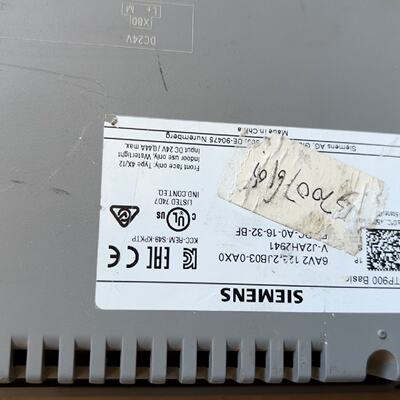 6AV2123-2JB03-0AX0，实物图拍照，成色如图，--议价商品