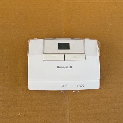 HONEYWELL T6573A1015 DIGITAL CONTROLLER