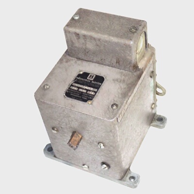 M604C54DS7 HONEYWELL MODUTROL 24 VOLT MOTOR USED