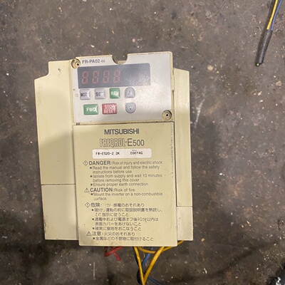议价Mitsubishi Frequency Converter FrE5202.2K 2.2Kw Normal F