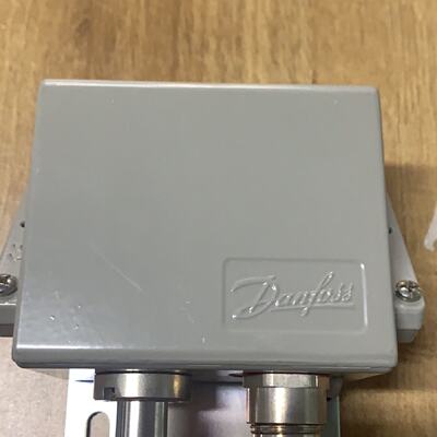 迅DanfossEMP2084G213604kpcm2压力开关现货议价