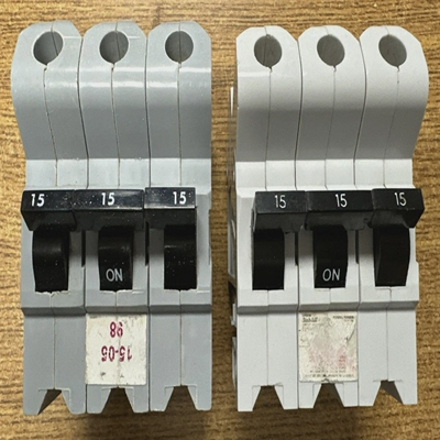 FEDERALPIONEERFPENB31515A240VAC3PCIRCUITBREAKER**US