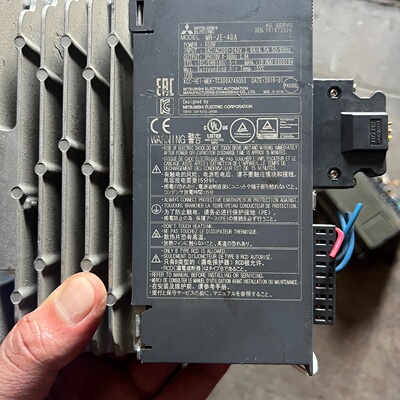 驱动器MRJE40A成色如图拍前询价下单