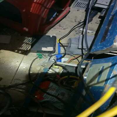 安川v1000变频器7.5kwcimr-vb4a0023f(亚飞商行）
