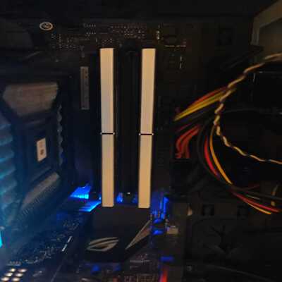 （议价）rogb350f-gaming箱说全挡板也有，就其中