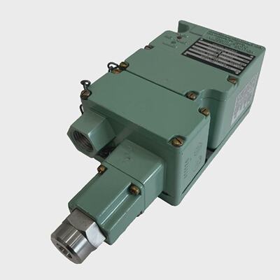 NEW BARKSDALE 3AG11T14C01SW PRESSURE SWITCH 115VAC 5060HZ 3A