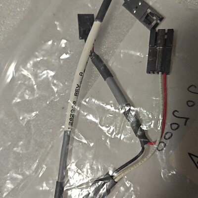 议价Veeco Cable Adapter Part Number 1202000 The New Physical