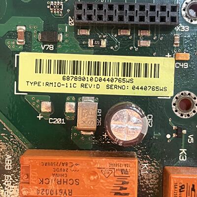 配件ABB800变频器主板RMIO11CRMIO01C议价