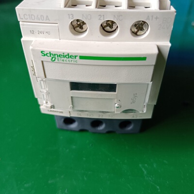 交流接触器LC1D40AM7Q724V-询