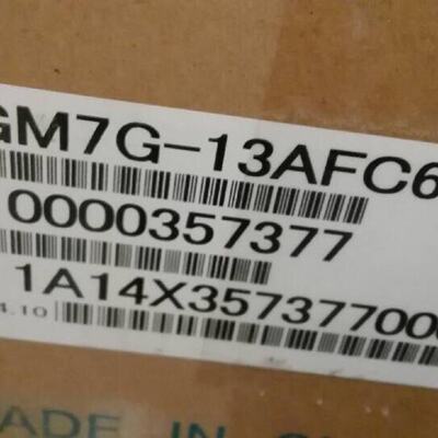 议价安川伺服七系1.3kw套装 SGD7S-120A00ASGD7G-13AFC61 正品现