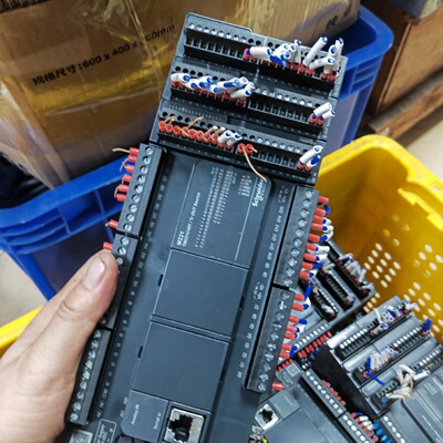 询价PLC主机TM221CE40T带扩展TM3DQ1