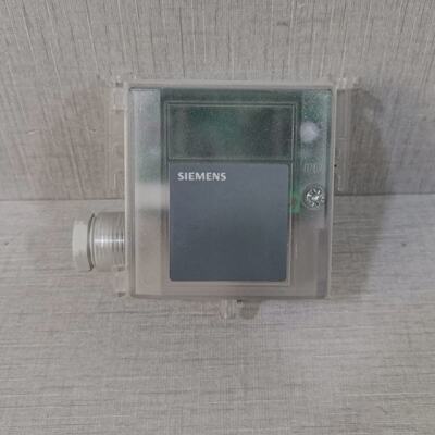 Siemens QBM30201 Air Differential Pressure Sensor  New Witho