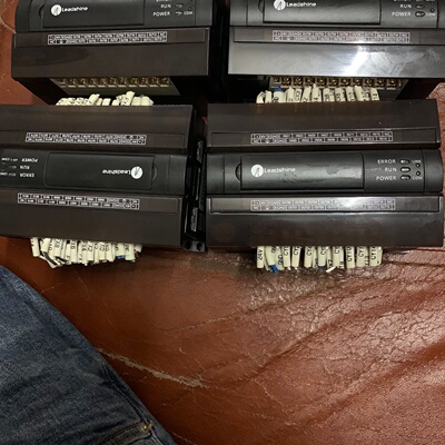 询-雷赛PLCEM32DXA2有4台