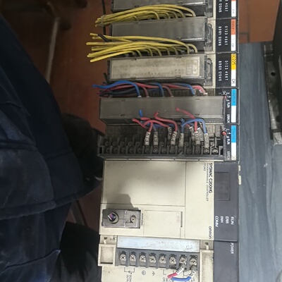 询价*PLC一套SYSMACC200HECPU42带