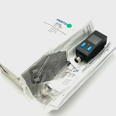 Festo SDE1B2G2R14LP1M12 192766 Drucksensor mit Anzeige unuse