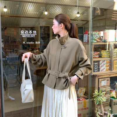 MSTUDIO漫莎-立领工装收腰设计风衣短外套(配腰带)）C7685