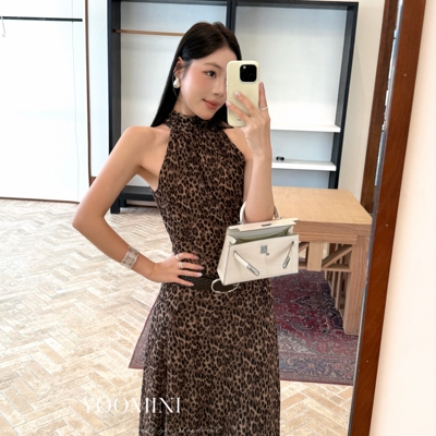 YOOMINI-身A字垂坠优雅感复古内敛气质无袖长裙连衣裙M60864-DSW