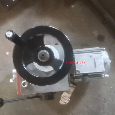 滕州06走刀器ZX6350ZX7550钻铣床走刀器配件手Q轮涡轮蜗杆370W电