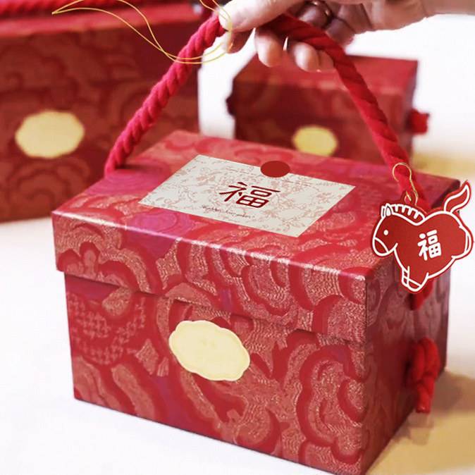 2026新年礼盒包装空盒马年中式抱抱桶烘焙饼干糖果春节过年礼品盒