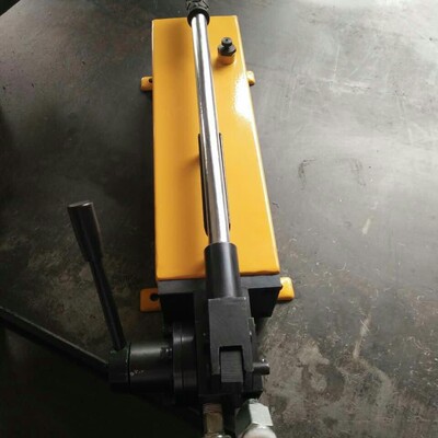 山东销售SZB液压手动泵便携式油压泵小型压力泵液压手动泵泵站