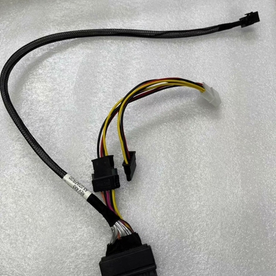 [维修]SFF-8643转U.2 (SFF-8639) NVMe U