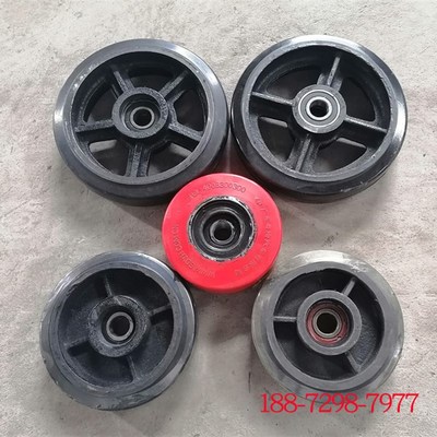 清障车配件粤海拖车辅助轮加重型楚胜耐磨铸铁载重改装小车轮子