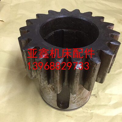 B齐齐哈尔柱双立式9×/C20205/-22560齿轮15868/LM8立20配件Z1床