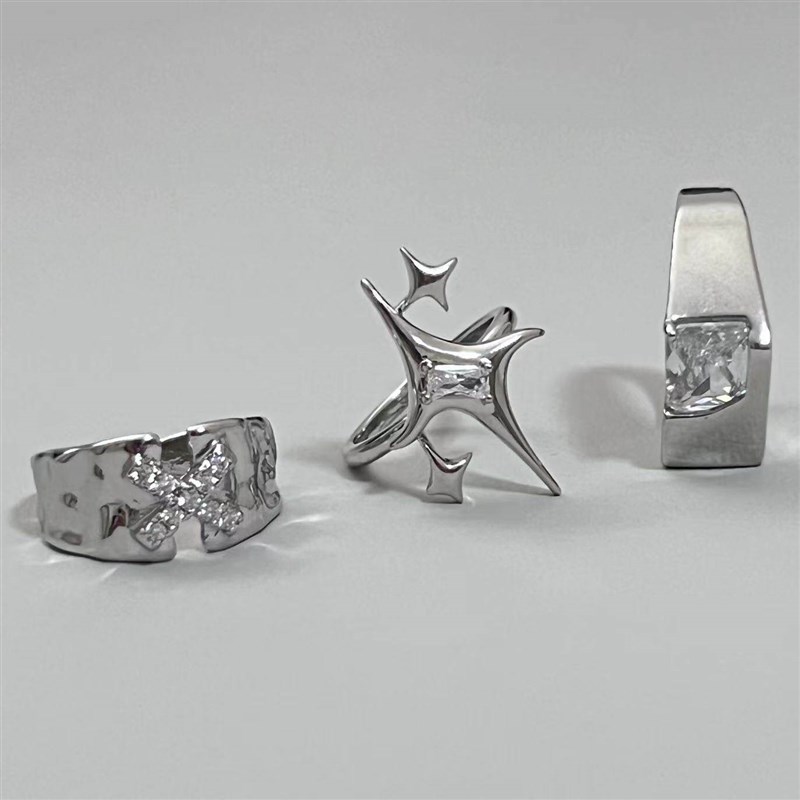 Niche Mang Star Couple Ring ins Design Sense Letter X Inlaid