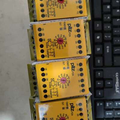议价皮尔兹PNOZ安全继电器PZA 774029 有现货4个