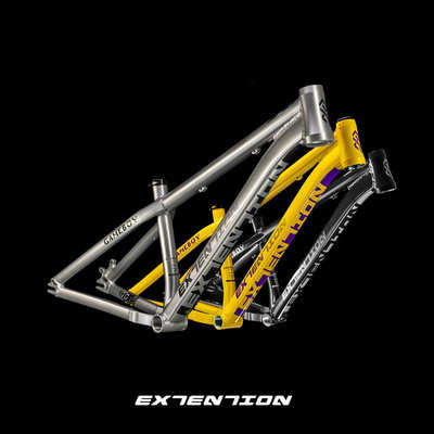 EXTENTION Gameboy. 土坡车架