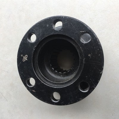新源挖掘机65-8 75-9后桥减总角尺突缘差速器凸缘鸿星6孔六孔凸元