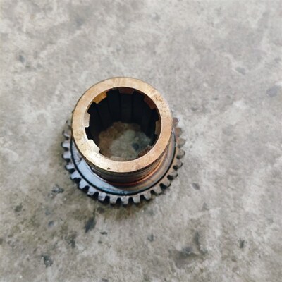 大连机床CKA6150 CKE6150数控车床配件20709齿轮Z32/8-40*7/M2.5