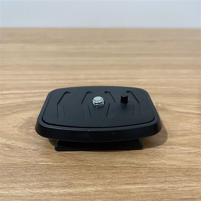 索尼三脚架云台底座快装板VCT-50 60AV VPR1 D680RM D580RM快拆板