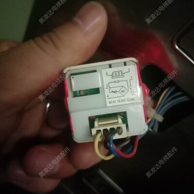 电梯按钮 申龙按钮MT42 DC15-30V 正面不锈钢 孔径33*33 原装现货