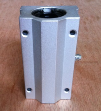 加长型滑块直线轴承 SCS 8 10 12 16 20 25 30 35 40 LUU