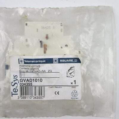 GVAD1010 电动机断路器侧面安装辅助触头触点 实物拍摄