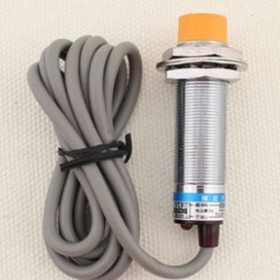 国际工牌CHIIB沪工接近开关 LJ18A3-8-J/DZ 8MM 220V二线常闭M18