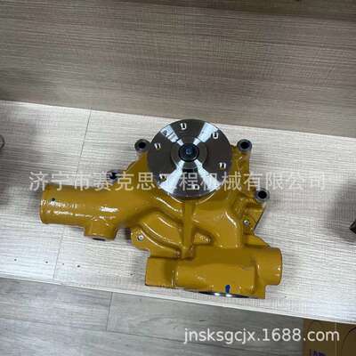 适用PC200-5挖掘机6D95水泵总成 6206-61-1104 济宁赛克思